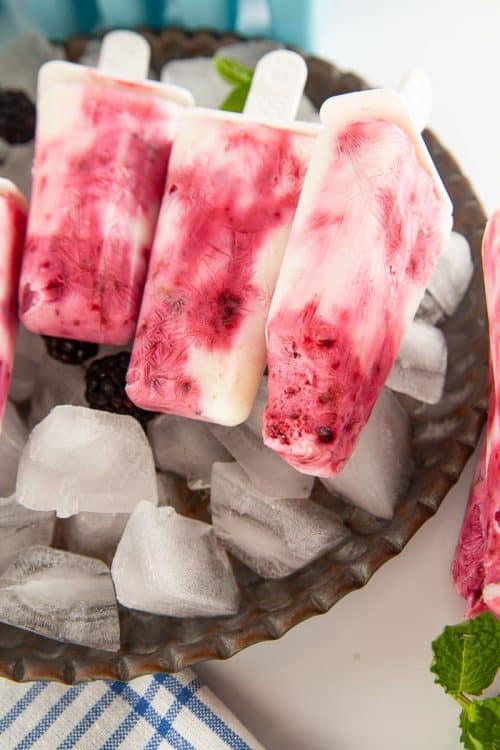 Blackberry Popsicles - A Classic Twist