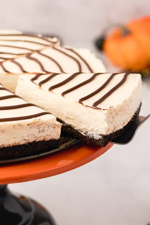No-Bake Spider Web Cheesecake - A Classic Twist