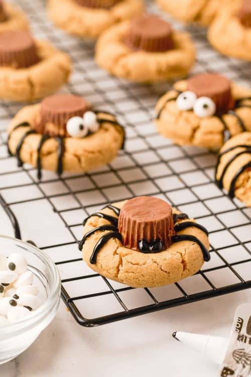 Spider Peanut Butter Cookies - A Classic Twist