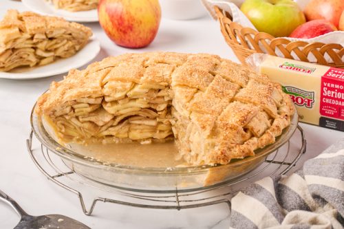 Cheddar Apple Pie - A Classic Twist
