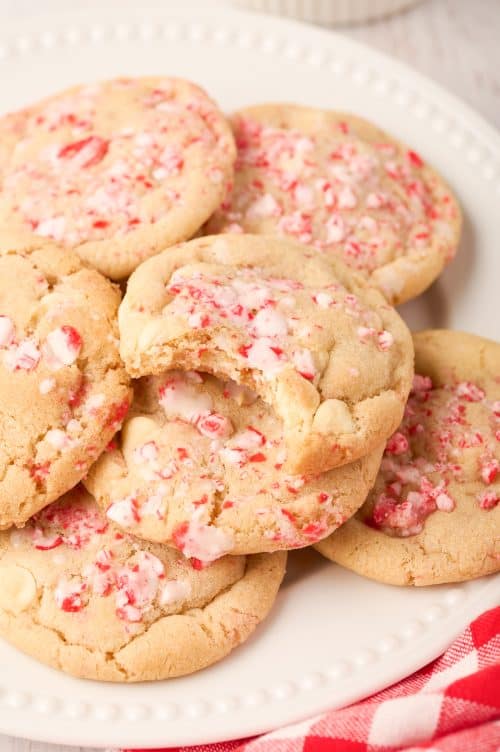 Peppermint White Chocolate Cookies - A Classic Twist