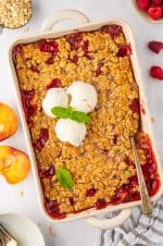 Peach Raspberry Crumble - A Classic Twist